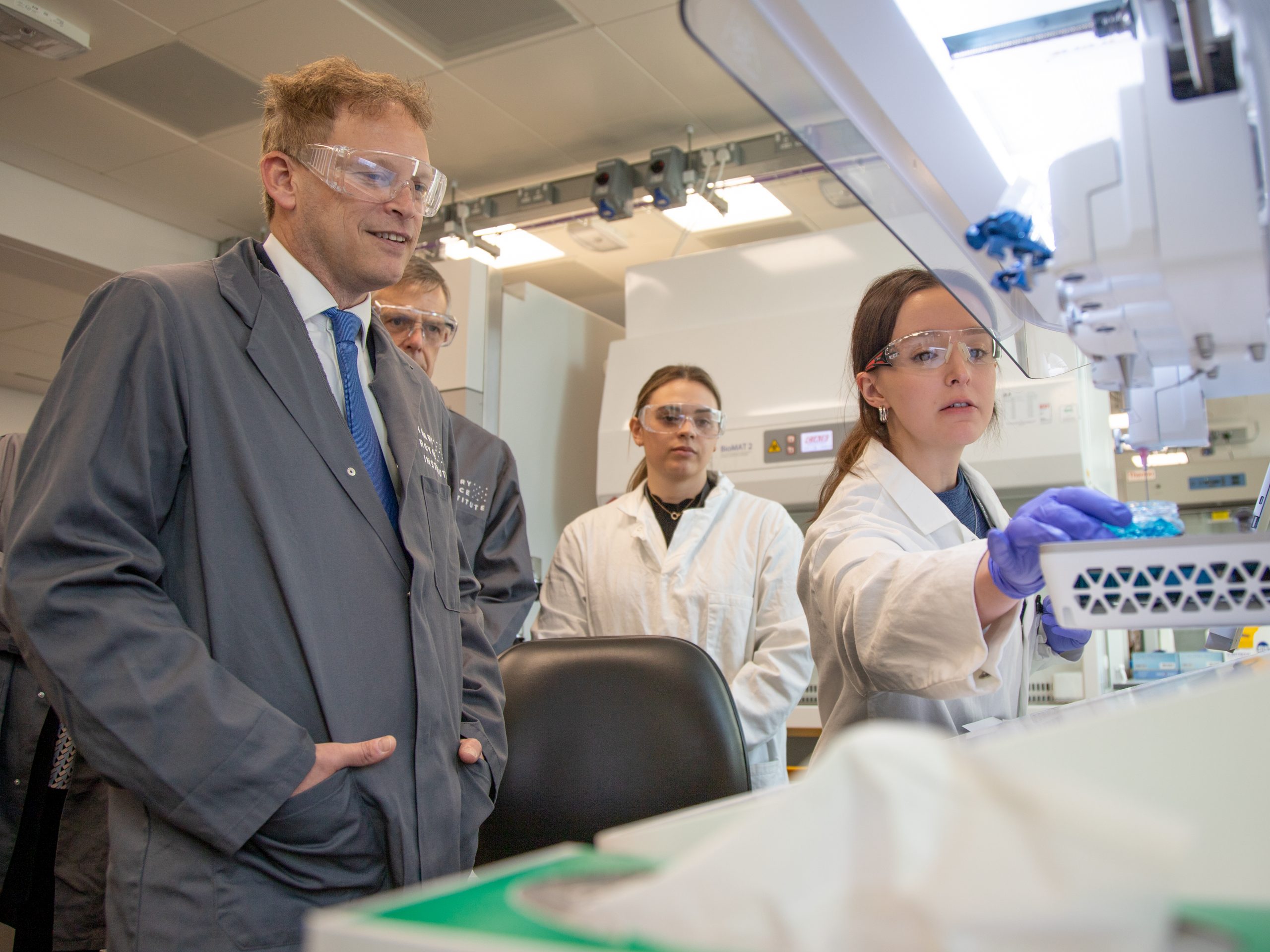 New Business Secretary announces £95m new government funding for advanced materials research and ...