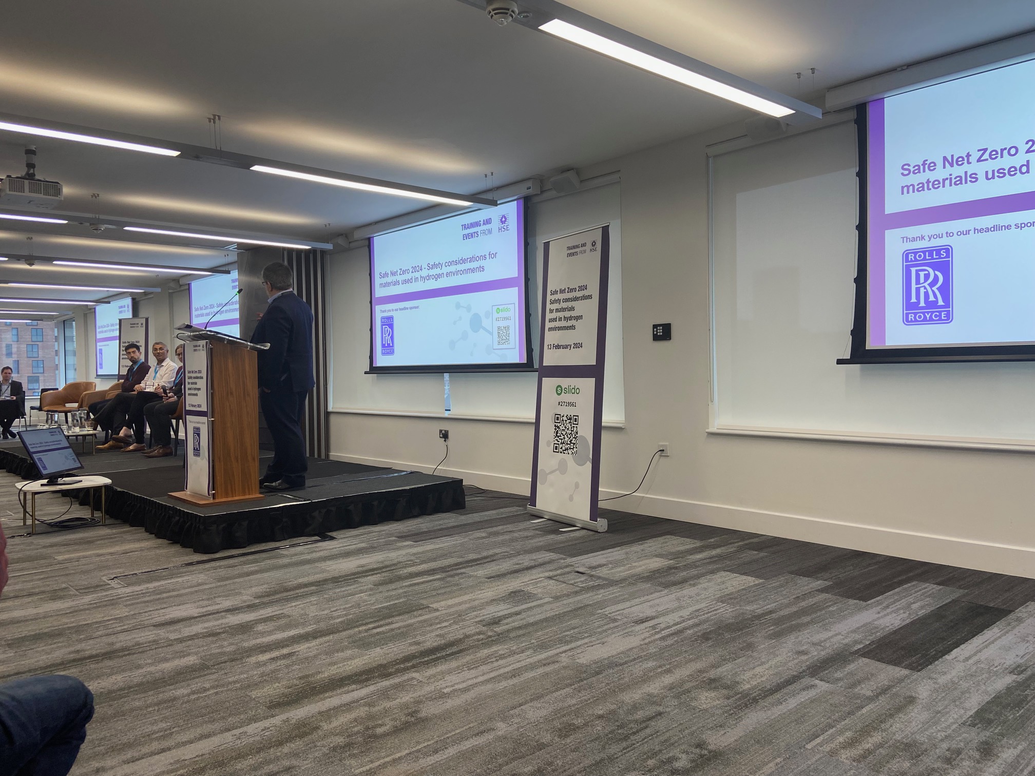 Setting out the Hydrogen Materials Challenge at HSE event - Henry Royce ...
